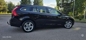 Melns Volvo V60 2015 Kazlų Rūda, ar dzinēja tilpumu 2.40 L un nobraukumu 237 tūkst. km par 6000 €, foto 15 vietnē AUTOMOTO.COM.LV
