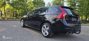Melns Volvo V60 2015 Kazlų Rūda, ar dzinēja tilpumu 2.40 L un nobraukumu 237 tūkst. km par 6000 €, foto 18 vietnē AUTOMOTO.COM.LV