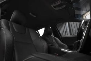 Black Volvo V60 2015 in Jelgava, with an engine capacity of 2.40 L and mileage of 242 thousand km for 10900 €, photo 19 on AUTOMOTO.COM.LV
