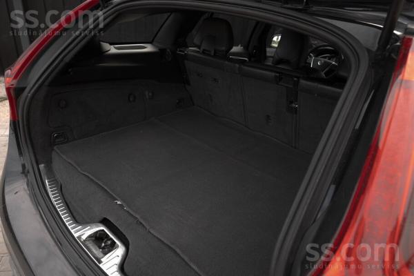 Melns Volvo V60 2015 Jelgava, ar dzinēja tilpumu 2.40 L un nobraukumu 242 tūkst. km par 9900 €, foto 9 vietnē AUTOMOTO.COM.LV