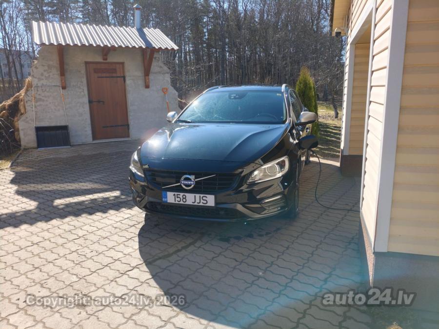 Черный Вольво B60 2015 в Кохтла-Ярве, объемом двигателя 2.40 л и пробегом 265 тыс. км за 9500 €, фото 6 на AUTOMOTO.COM.LV