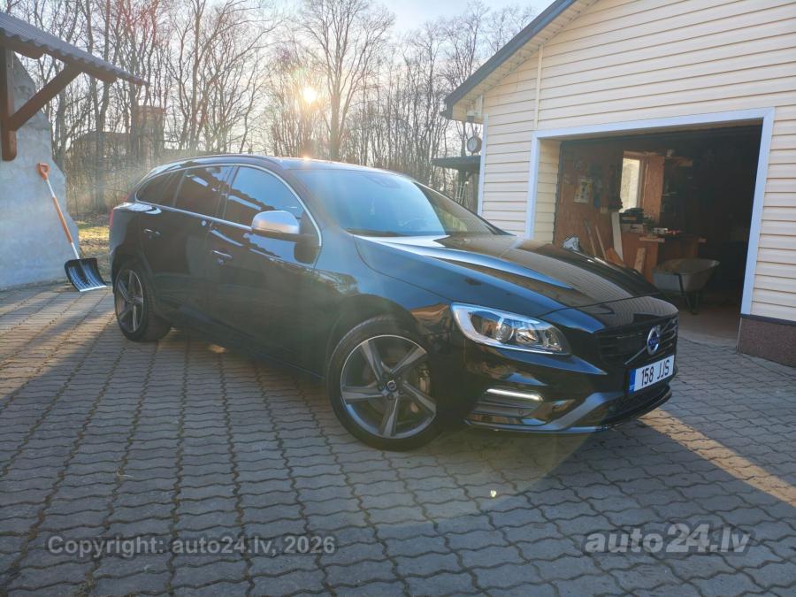 Черный Вольво B60 2015 в Кохтла-Ярве, объемом двигателя 2.40 л и пробегом 265 тыс. км за 9500 €, фото 8 на AUTOMOTO.COM.LV