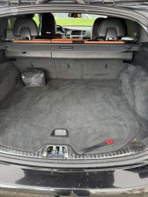 Black Volvo V60 2015 in Siauliai, with an engine capacity of 1.97 L and mileage of 272 thousand km for 6000 €, photo 7 on AUTOMOTO.COM.LV