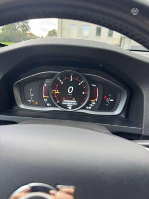 Black Volvo V60 2015 in Siauliai, with an engine capacity of 1.97 L and mileage of 272 thousand km for 6000 €, photo 12 on AUTOMOTO.COM.LV