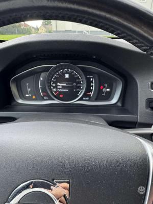 Black Volvo V60 2015 in Siauliai, with an engine capacity of 1.97 L and mileage of 272 thousand km for 6000 €, photo 15 on AUTOMOTO.COM.LV