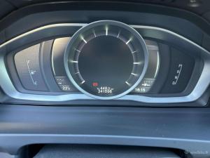 Melns Volvo V60 2015 Viļņa, ar dzinēja tilpumu 2.00 L un nobraukumu 242 tūkst. km par 7700 €, foto 13 vietnē AUTOMOTO.COM.LV