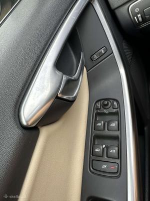 Melns Volvo V60 2015 Viļņa, ar dzinēja tilpumu 2.00 L un nobraukumu 242 tūkst. km par 7700 €, foto 18 vietnē AUTOMOTO.COM.LV
