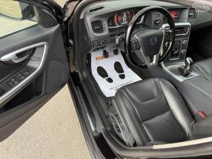 Black Volvo V60 2015 in Alytus, with an engine capacity of 2.00 L and mileage of 244 thousand km for 6666 €, photo 10 on AUTOMOTO.COM.LV