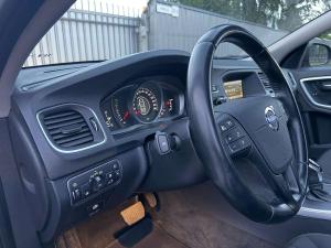 Melns Volvo V60 2015 Viļņa, ar dzinēja tilpumu 1.56 L un nobraukumu 203 tūkst. km par 3950 €, foto 12 vietnē AUTOMOTO.COM.LV