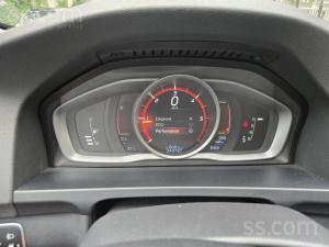 Melns Volvo V60 2015 Rīga, ar dzinēja tilpumu 2.00 L un nobraukumu 340 tūkst. km par 6550 €, foto 20 vietnē AUTOMOTO.COM.LV