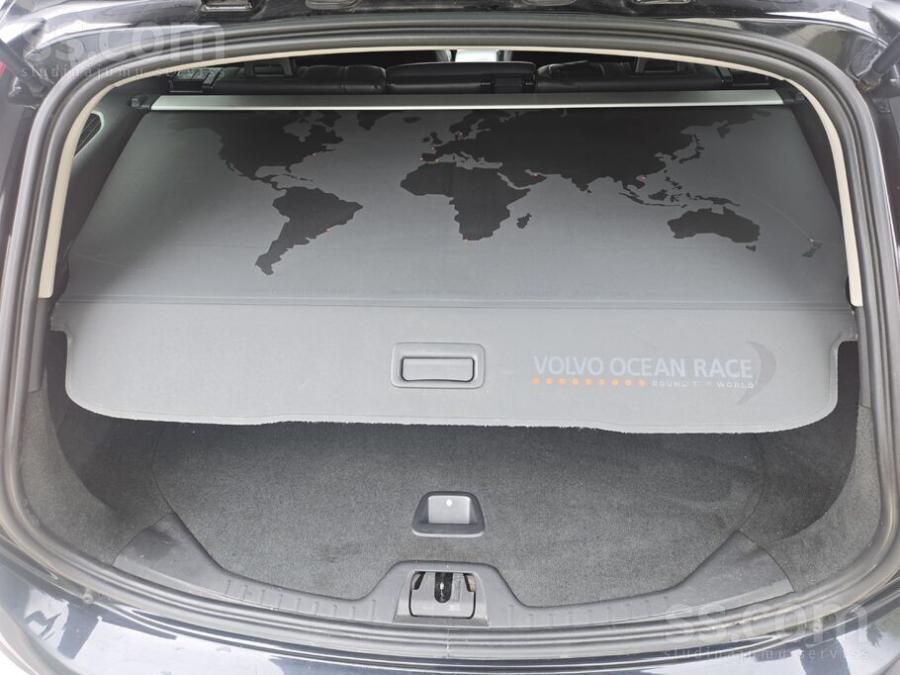 Melns Volvo V60 2015 Rīga, ar dzinēja tilpumu 2.00 L un nobraukumu 340 tūkst. km par 6550 €, foto 25 vietnē AUTOMOTO.COM.LV