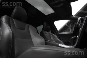 Melns Volvo V60 2015 Jelgava, ar dzinēja tilpumu 2.40 L un nobraukumu 255 tūkst. km par 9500 €, foto 10 vietnē AUTOMOTO.COM.LV
