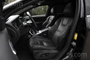 Melns Volvo V60 2015 Jelgava, ar dzinēja tilpumu 2.40 L un nobraukumu 255 tūkst. km par 9500 €, foto 16 vietnē AUTOMOTO.COM.LV