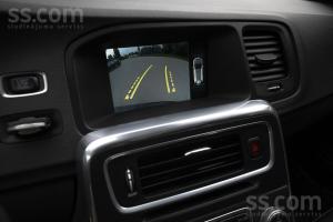 Melns Volvo V60 2015 Jelgava, ar dzinēja tilpumu 2.40 L un nobraukumu 255 tūkst. km par 9500 €, foto 20 vietnē AUTOMOTO.COM.LV