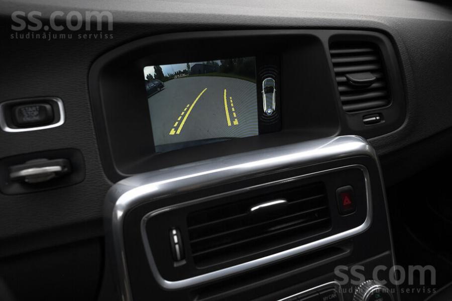 Melns Volvo V60 2015 Jelgava, ar dzinēja tilpumu 2.40 L un nobraukumu 255 tūkst. km par 9500 €, foto 20 vietnē AUTOMOTO.COM.LV