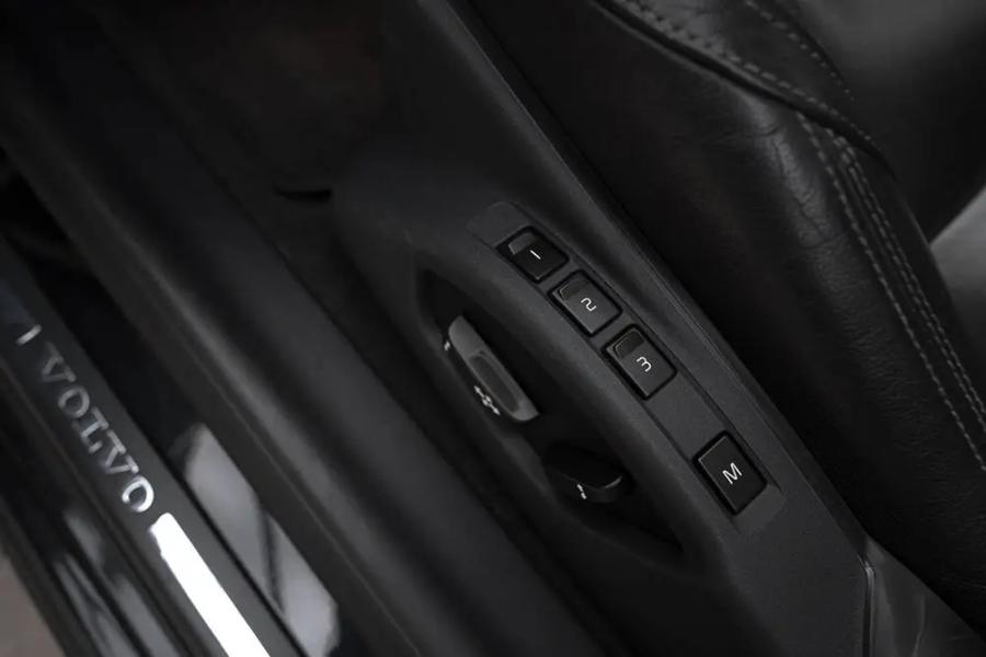 Черный Вольво B60 2015 в Елгава, объемом двигателя 2.40 л и пробегом 255 тыс. км за 9500 €, фото 17 на AUTOMOTO.COM.LV