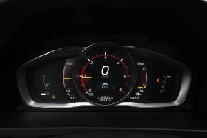 Черный Вольво B60 2015 в Елгава, объемом двигателя 2.40 л и пробегом 255 тыс. км за 9500 €, фото 22 на AUTOMOTO.COM.LV