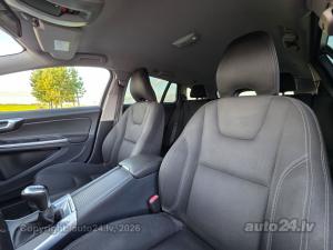 Черный Вольво B60 2015 в Пайде, объемом двигателя 2.00 л и пробегом 150 тыс. км за 8990 €, фото 11 на AUTOMOTO.COM.LV