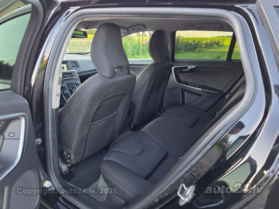Черный Вольво B60 2015 в Пайде, объемом двигателя 2.00 л и пробегом 150 тыс. км за 8990 €, фото 12 на AUTOMOTO.COM.LV