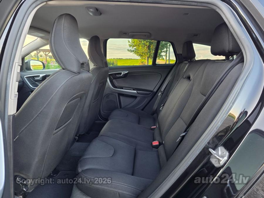 Черный Вольво B60 2015 в Пайде, объемом двигателя 2.00 л и пробегом 150 тыс. км за 8990 €, фото 13 на AUTOMOTO.COM.LV