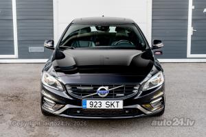 Melns Volvo V60 2015 Tallina, ar dzinēja tilpumu 2.40 L un nobraukumu 224 tūkst. km par 10650 €, foto 4 vietnē AUTOMOTO.COM.LV
