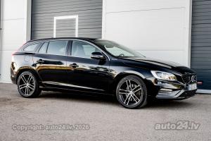 Melns Volvo V60 2015 Tallina, ar dzinēja tilpumu 2.40 L un nobraukumu 224 tūkst. km par 10650 €, foto 8 vietnē AUTOMOTO.COM.LV