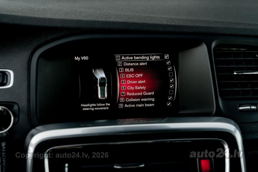 Melns Volvo V60 2015 Tallina, ar dzinēja tilpumu 2.40 L un nobraukumu 224 tūkst. km par 10650 €, foto 21 vietnē AUTOMOTO.COM.LV