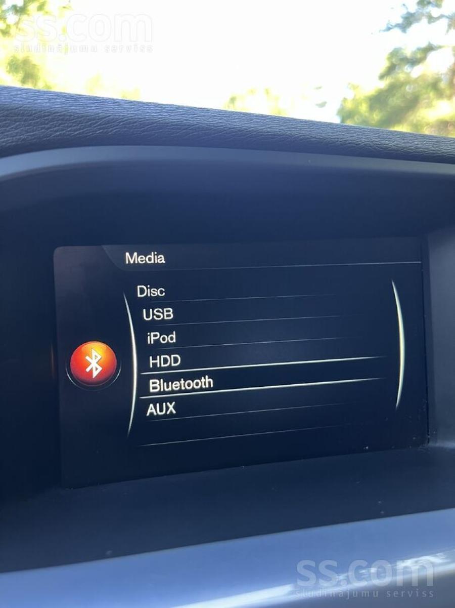 Melns Volvo V60 2015 Cēsis, ar dzinēja tilpumu 2.00 L un nobraukumu 340 tūkst. km par 7500 €, foto 17 vietnē AUTOMOTO.COM.LV