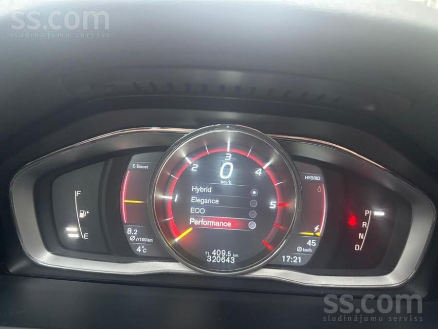 Черный Вольво B60 2015 в Кулдига, объемом двигателя 2.40 л и пробегом 327 тыс. км за 10100 €, фото 14 на AUTOMOTO.COM.LV