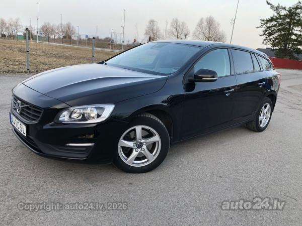 Black Volvo V60 2015 in Rakvere, with an engine capacity of 2.00 L and mileage of 189 thousand km for 8990 €, photo 1 on AUTOMOTO.COM.LV