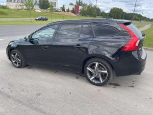 Melns Volvo V60 2015 Kauņa, ar dzinēja tilpumu 1.97 L un nobraukumu 269 tūkst. km par 6450 €, foto 10 vietnē AUTOMOTO.COM.LV