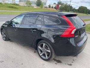Melns Volvo V60 2015 Kauņa, ar dzinēja tilpumu 1.97 L un nobraukumu 269 tūkst. km par 6450 €, foto 11 vietnē AUTOMOTO.COM.LV