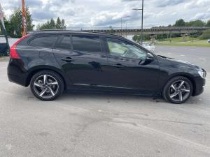 Melns Volvo V60 2015 Kauņa, ar dzinēja tilpumu 1.97 L un nobraukumu 269 tūkst. km par 6450 €, foto 17 vietnē AUTOMOTO.COM.LV