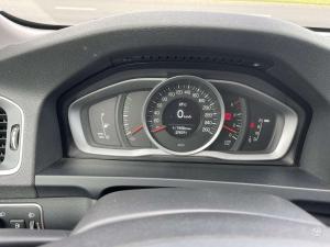 Melns Volvo V60 2015 Kauņa, ar dzinēja tilpumu 1.97 L un nobraukumu 269 tūkst. km par 6450 €, foto 21 vietnē AUTOMOTO.COM.LV