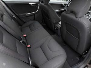 Black Volvo V60 2015 in Vilnius, with an engine capacity of 1.56 L and mileage of 286 thousand km for 4400 €, photo 11 on AUTOMOTO.COM.LV