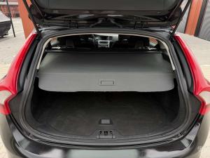 Black Volvo V60 2015 in Vilnius, with an engine capacity of 1.56 L and mileage of 286 thousand km for 4400 €, photo 16 on AUTOMOTO.COM.LV