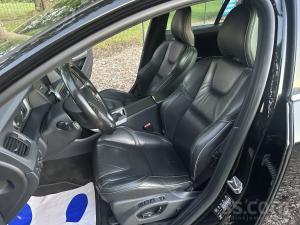 Melns Volvo V60 2015 Cēsis, ar dzinēja tilpumu 2.40 L un nobraukumu 0 tūkst. km par 9300 €, foto 12 vietnē AUTOMOTO.COM.LV