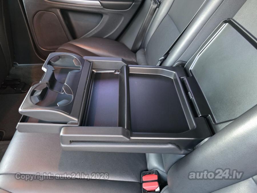Melns Volvo V60 2015 Paide, ar dzinēja tilpumu 2.40 L un nobraukumu 252 tūkst. km par 9990 €, foto 20 vietnē AUTOMOTO.COM.LV