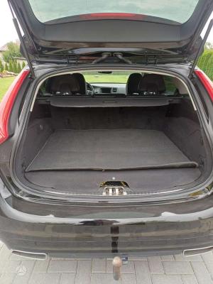 Black Volvo V60 2015 in Raseiniai, with an engine capacity of 2.40 L and mileage of 268 thousand km for 7400 €, photo 17 on AUTOMOTO.COM.LV