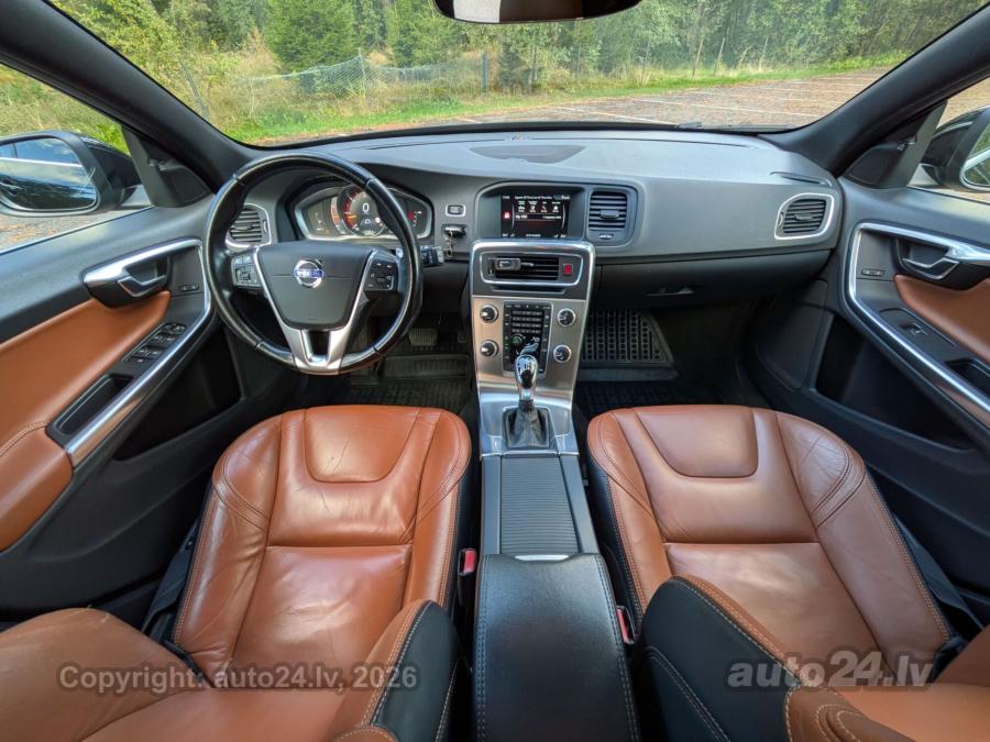 Черный Вольво B60 2015 в Таллин, объемом двигателя 2.40 л и пробегом 250 тыс. км за 8250 €, фото 8 на AUTOMOTO.COM.LV