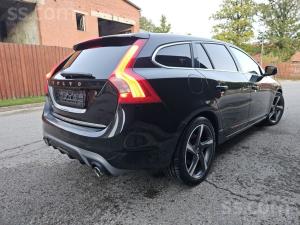 Melns Volvo V60 2015 Cēsis, ar dzinēja tilpumu 2.40 L un nobraukumu 329 tūkst. km par 7700 €, foto 6 vietnē AUTOMOTO.COM.LV