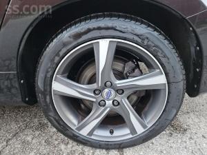 Melns Volvo V60 2015 Cēsis, ar dzinēja tilpumu 2.40 L un nobraukumu 329 tūkst. km par 7700 €, foto 11 vietnē AUTOMOTO.COM.LV