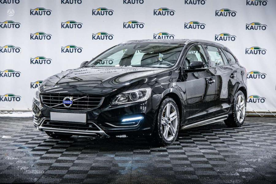 Black Volvo V60 2016 in Kaunas, with an engine capacity of 2.40 L and mileage of 0 thousand km for 9690 €, photo 1 on AUTOMOTO.COM.LV
