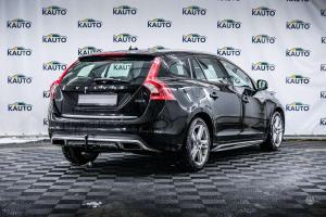 Black Volvo V60 2016 in Kaunas, with an engine capacity of 2.40 L and mileage of 0 thousand km for 9690 €, photo 3 on AUTOMOTO.COM.LV