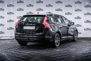 Melns Volvo V60 2016 Kauņa, ar dzinēja tilpumu 2.00 L un nobraukumu 0 tūkst. km par 7990 €, foto 3 vietnē AUTOMOTO.COM.LV