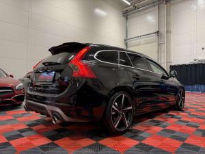 Black Volvo V60 2016 in Vilnius, with an engine capacity of 2.95 L and mileage of 280 thousand km for 15000 €, photo 4 on AUTOMOTO.COM.LV