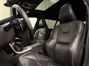 Black Volvo V60 2016 in Vilnius, with an engine capacity of 2.95 L and mileage of 280 thousand km for 15000 €, photo 17 on AUTOMOTO.COM.LV