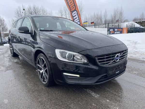 Melns Volvo V60 2016 Kauņa, ar dzinēja tilpumu 1.97 L un nobraukumu 287 tūkst. km par 6750 €, foto 1 vietnē AUTOMOTO.COM.LV