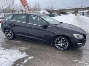 Melns Volvo V60 2016 Kauņa, ar dzinēja tilpumu 1.97 L un nobraukumu 287 tūkst. km par 6750 €, foto 3 vietnē AUTOMOTO.COM.LV