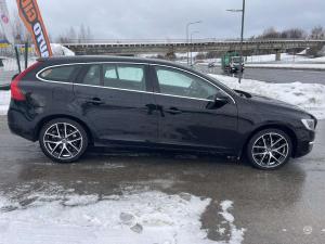 Melns Volvo V60 2016 Kauņa, ar dzinēja tilpumu 1.97 L un nobraukumu 287 tūkst. km par 6750 €, foto 16 vietnē AUTOMOTO.COM.LV